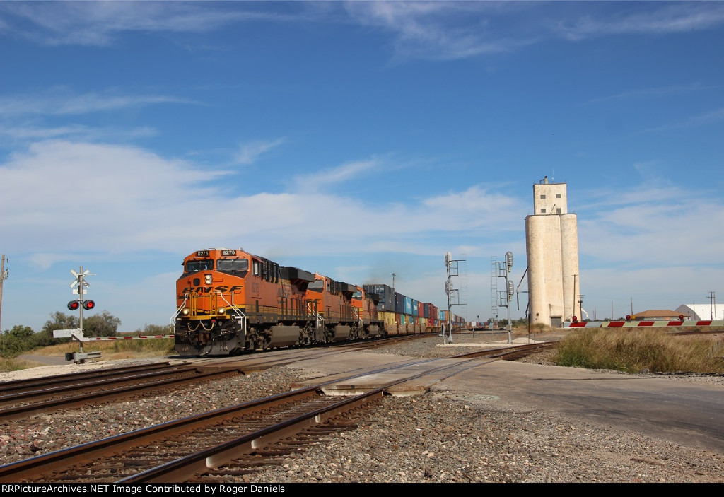 BNSF 8276